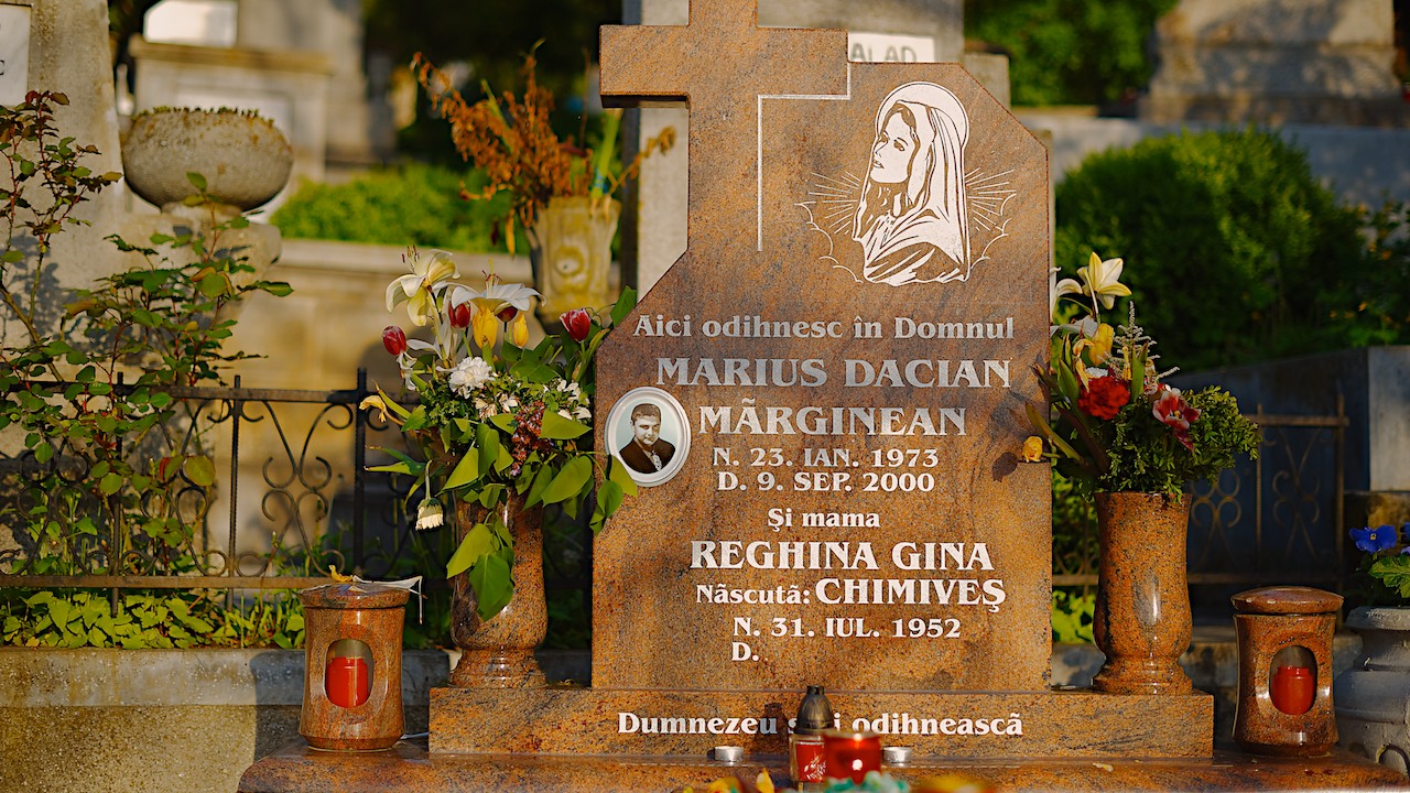 Morminte Monumente Fazakas Ludovic va ofera o gama extinsa de: pietre ...